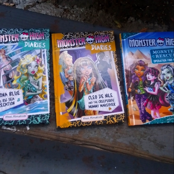 Other | Monster High Books | Poshmark